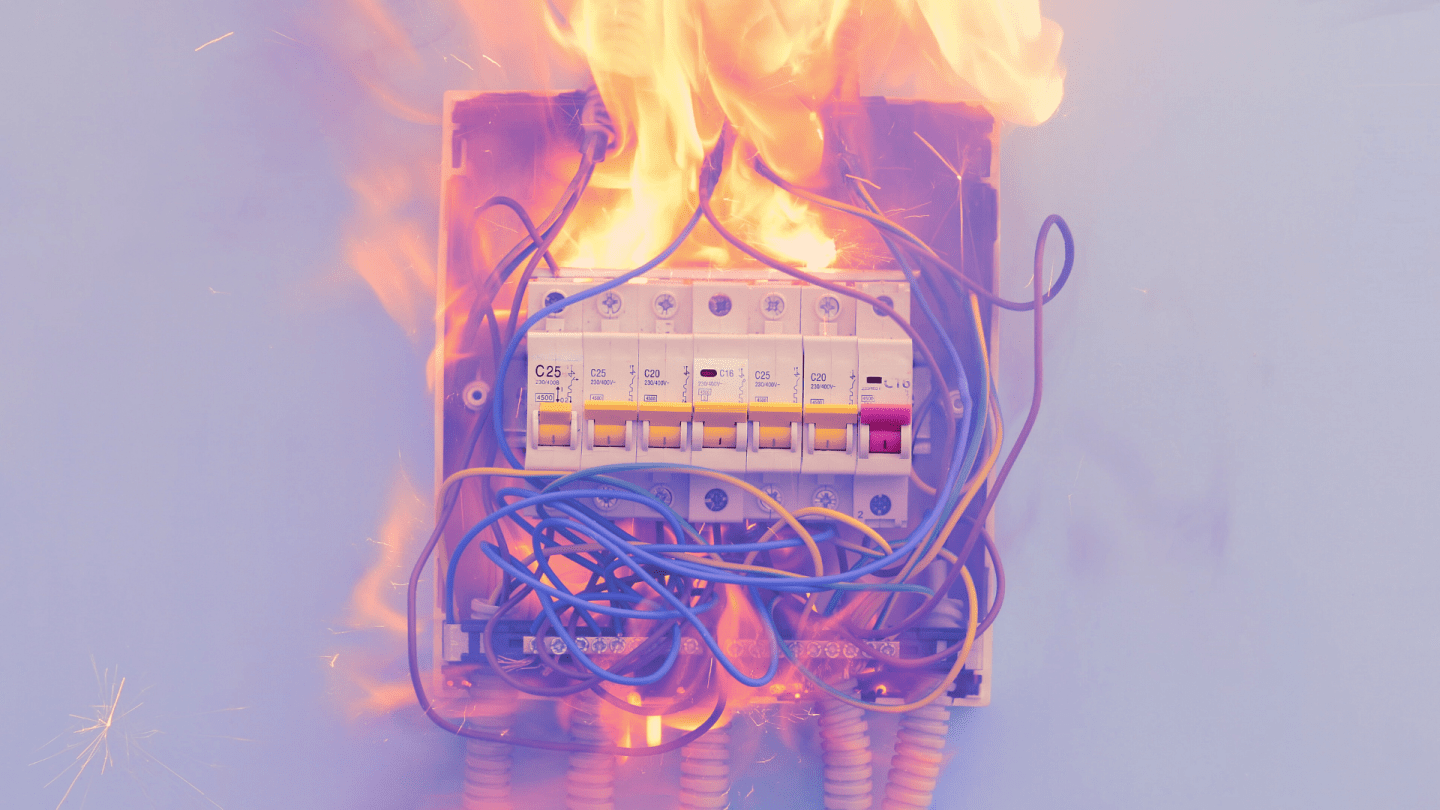 Crise autistique – Shutdown et meltdown, définition et prévention – Le ...